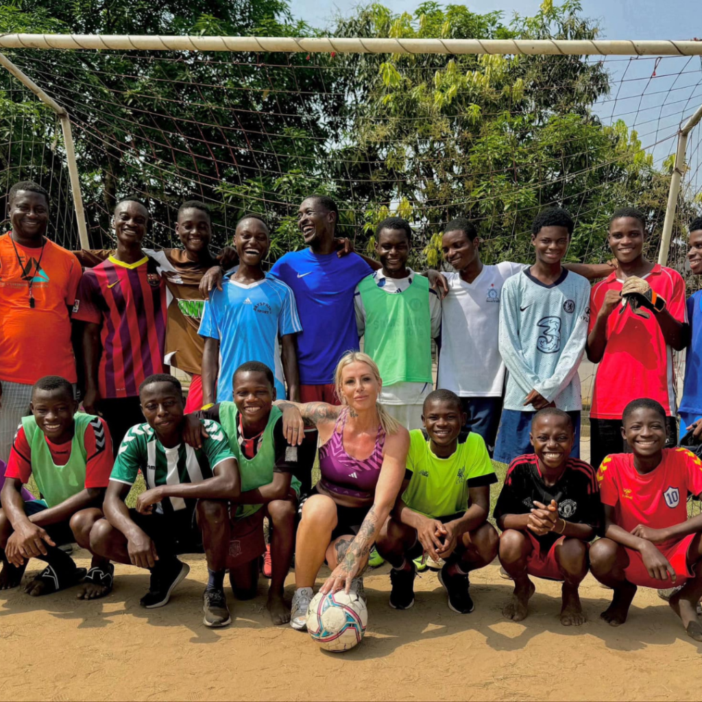 Anja – Land of Hope